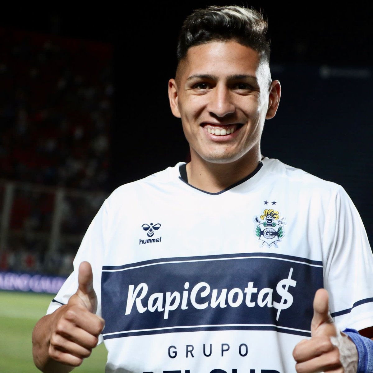 ¿Qué pasa con la firma de Eric Ramírez?