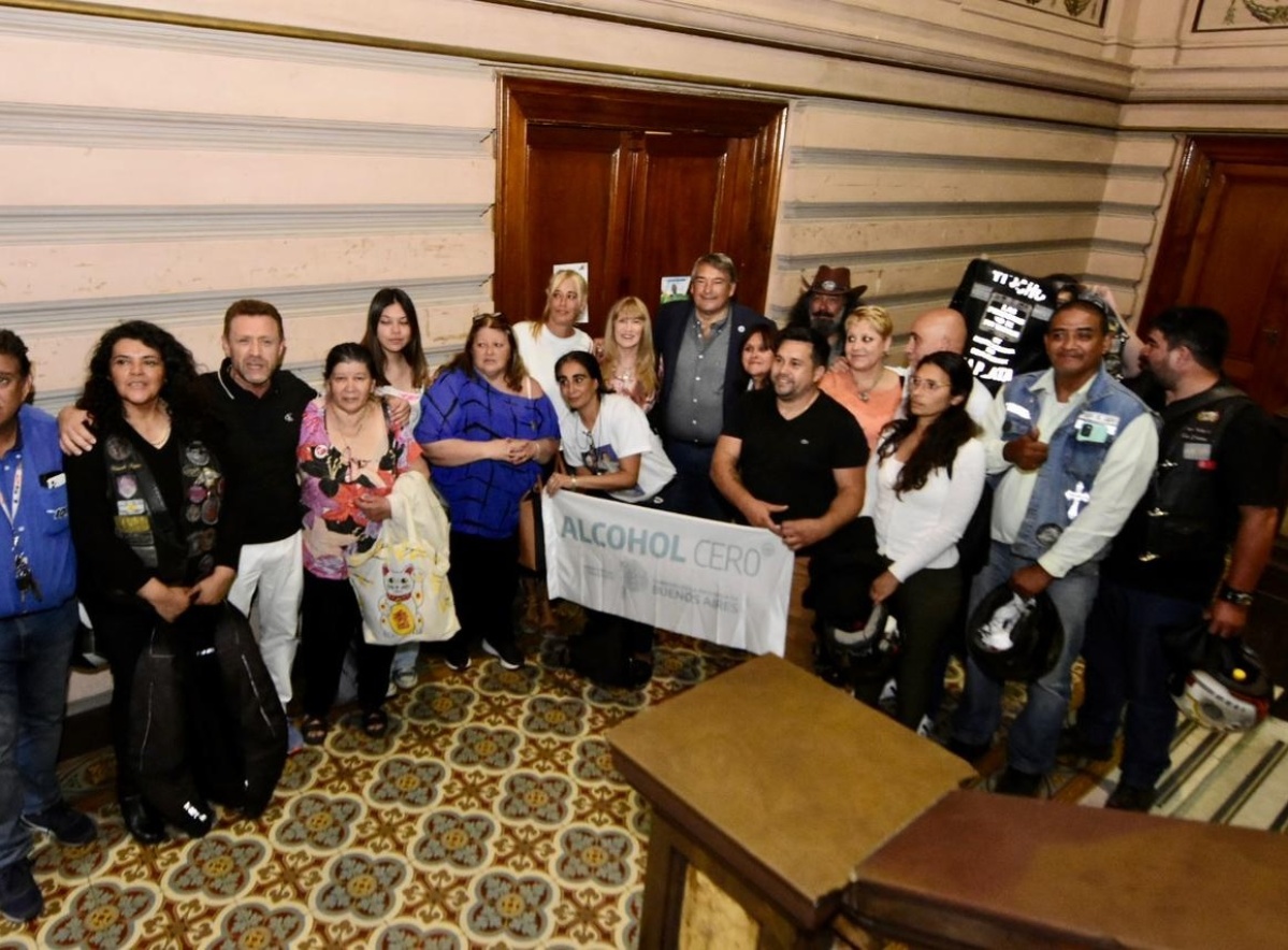 Aplausos y emoción por la aprobación de la Ley de Alcohol Cero al ...