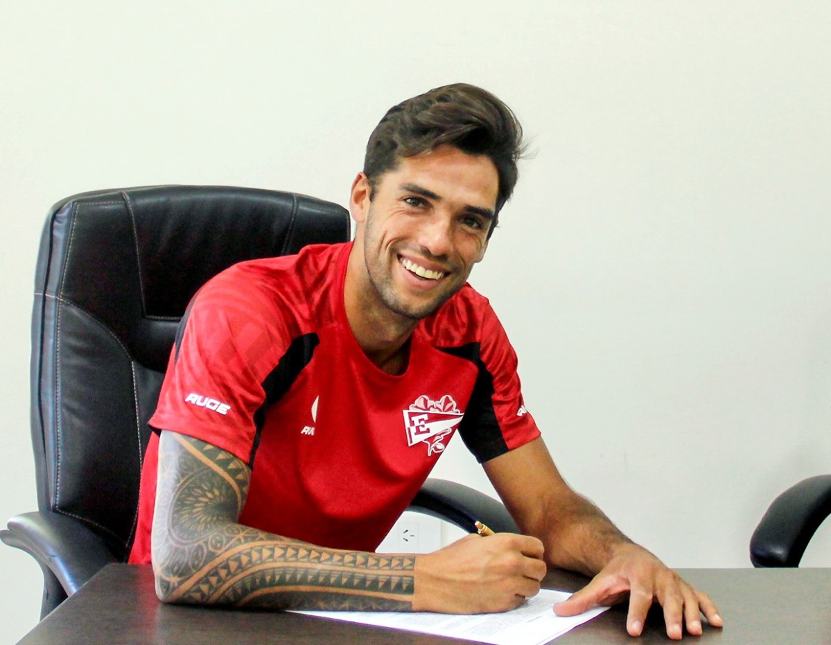 Emmanuel Mas se convirtió en el tercer refuerzo de Estudiantes