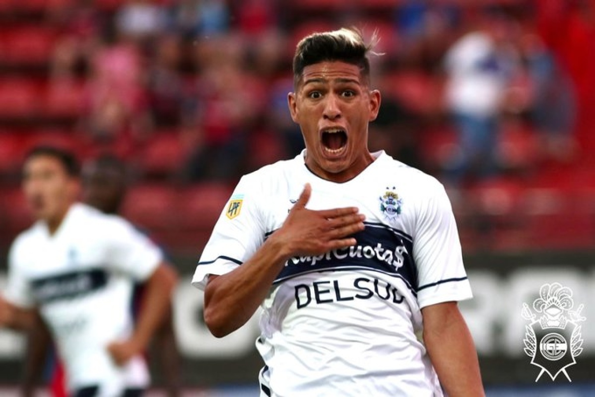 Eric Ramírez se aleja del Lobo