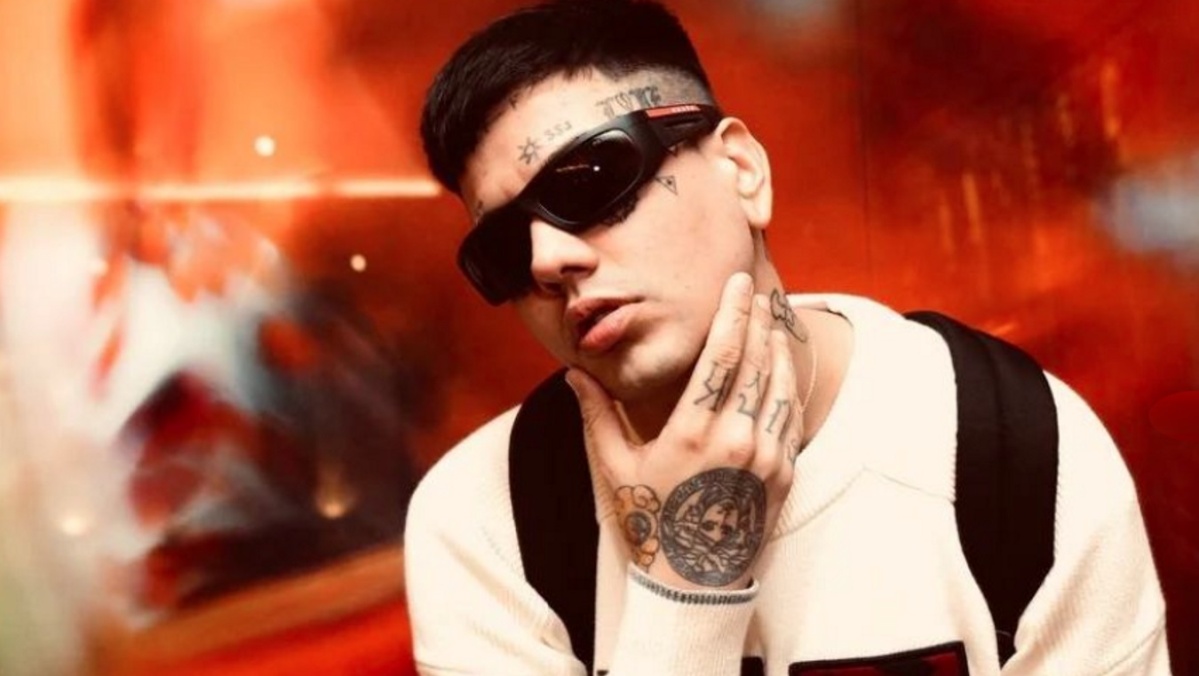 Duki está en todos lados: una inteligencia artificial simula su voz e ...