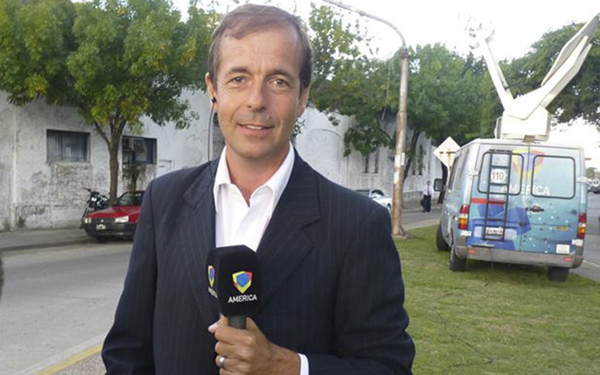 El periodista Fabián Rubino ingresó a una casa y compró droga mientras ...